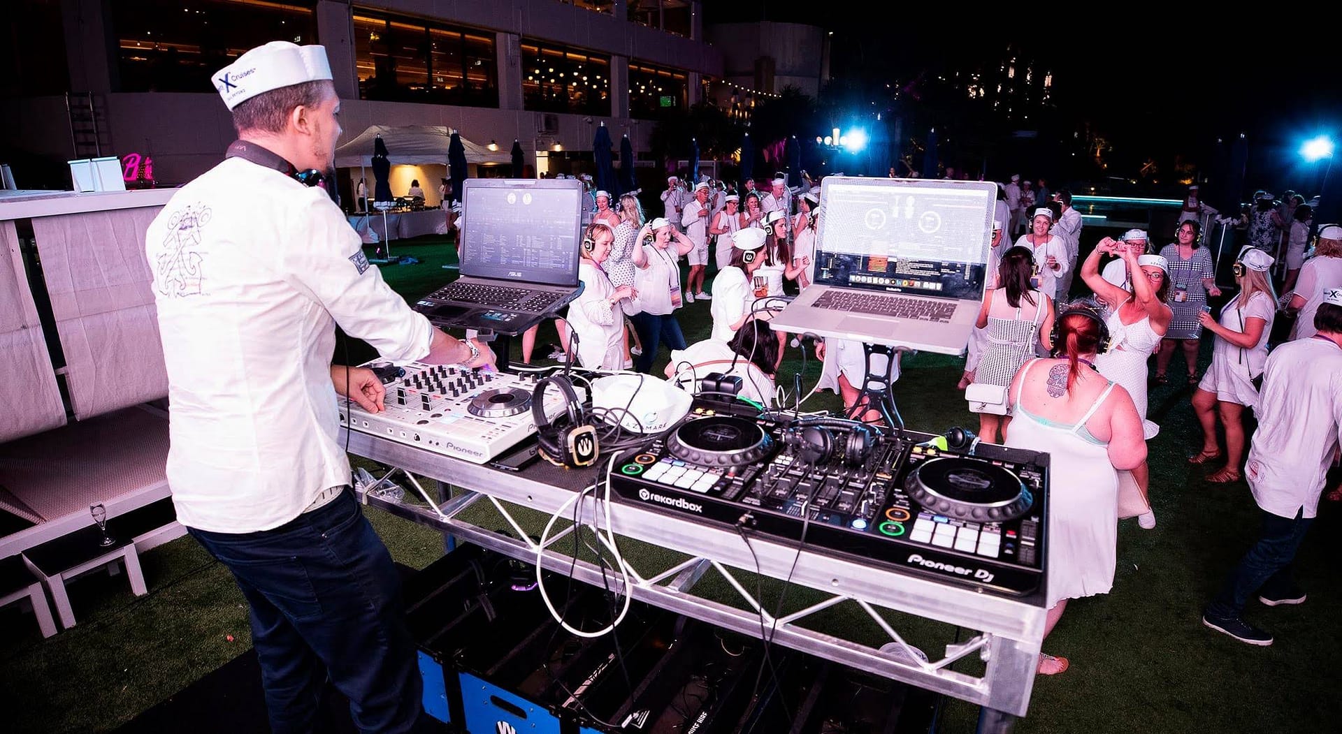 Corporate DJ Hire Sydney, Experienced Professional DJ – Best DJ Hire